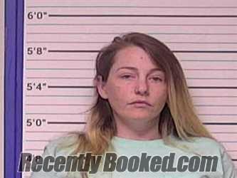 Recent Booking / Mugshot for KAYLA MICHELLE SMITH in Bladen County ...
