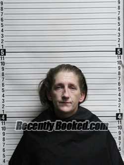 Recent Booking / Mugshot for STEPHANNIE NICHOLE DEASON in Brunswick ...