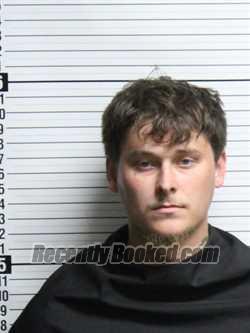 Recent Booking / Mugshot for MATTHEW DEVIN FEE in Brunswick County ...