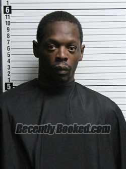 Recent Booking / Mugshot for EARL RENALDO WILLIAMS in Brunswick County ...