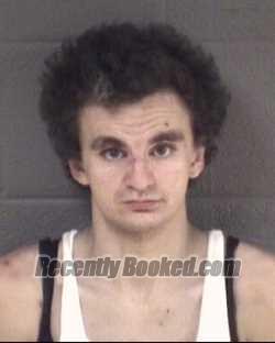 Recent Booking / Mugshot for ALEXANDER CHRISTIAN DAVIS in Buncombe ...
