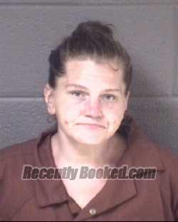 Recent Booking / Mugshot for AMANDA LEE HEADRICK in Buncombe County ...