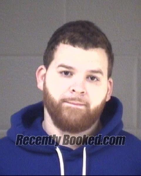 Recent Booking / Mugshot for DARION MICHAEL RAY in Buncombe County ...