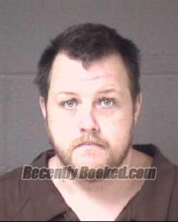 Recent Booking / Mugshot for KENNETH LLOYD ROBERTS in Buncombe County ...