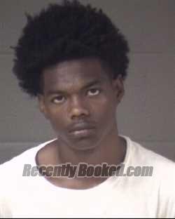 Recent Booking / Mugshot for MAURICE MONTRELL HARRIS in Buncombe County ...