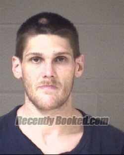 Recent Booking / Mugshot for RONALD JUSTIN KNIGHT in Buncombe County ...