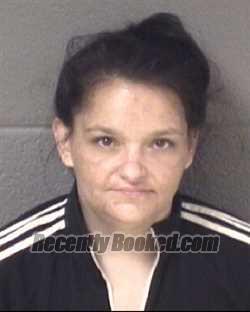 Recent Booking / Mugshot for SAVANNAH LEE SPRINKLE in Buncombe County ...
