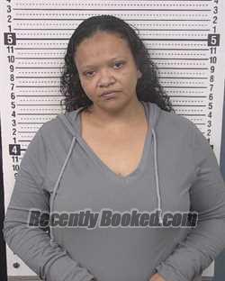 Recent Booking / Mugshot for VERONICA LANA PATTERSON in Caldwell County ...