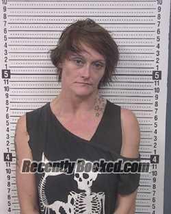Recent Booking / Mugshot for AMBER ROSE SINGLETON in Caldwell County ...