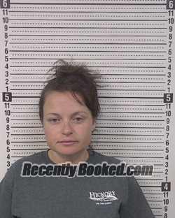 Recent Booking / Mugshot for AMBER NICOLE DELOACH in Caldwell County ...