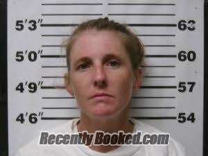 Recent Booking / Mugshot for HAILEY MARIE GIBBS in Carteret County ...