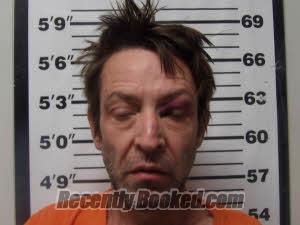 Recent Booking / Mugshot for DANIEL EUGENE MAHER in Carteret County, North Carolina