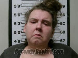 Recent Booking / Mugshot for SHANNA MICHELLE ROUSE in Carteret County ...