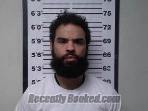 Recent Booking / Mugshot for AARON COLTEN GRANT SMITH in Carteret ...