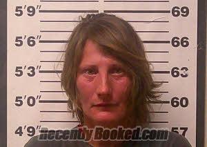 Recent Booking / Mugshot for DANIELLE NICOLE TALBERT in Carteret County ...