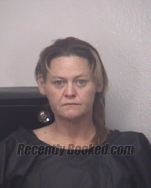 Recent Booking / Mugshot for JENNIFER NICOLE MESSER in Cleveland County ...
