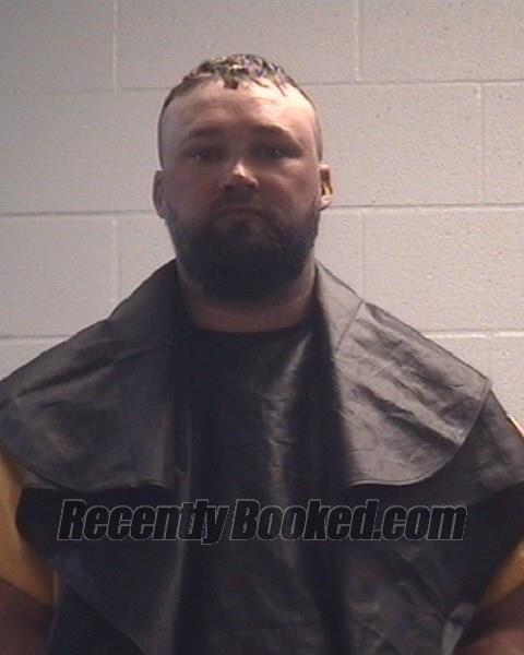 Recent Booking / Mugshot for CHRISTOPHER MICHAEL HORD in Cleveland ...