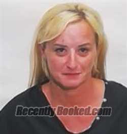 Recent Booking / Mugshot for SUMMER NICOLE MOODY in Columbus County ...