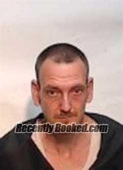 Recent Booking / Mugshot for TIMOTHY WILLIAM LEWIS in Columbus County ...
