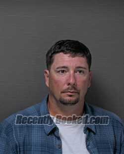 Recent Booking / Mugshot for LAWRENCE EDWARD BENNER in Dare County ...