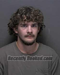 Recent Booking / Mugshot for THOMAS BRANDON LEE ROOKS in Dare County ...
