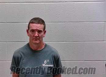 Recent Booking / Mugshot for DANIEL RAY HAHN in Bureau County, Illinois