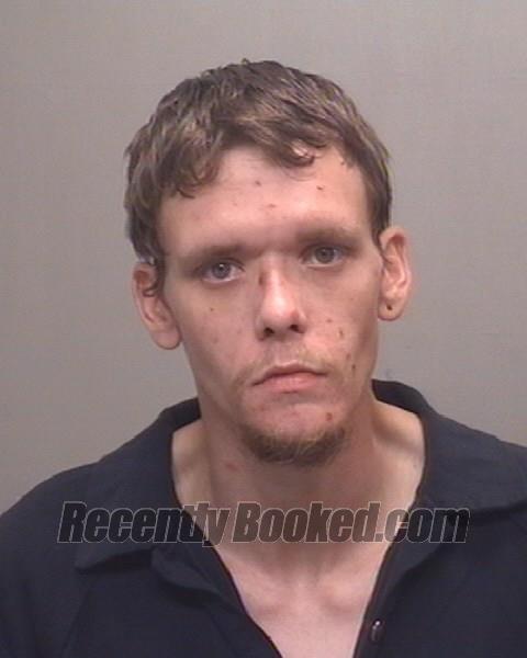 Recent Booking / Mugshot for TRAVIS ALAN SNOW in Forsyth County, North ...