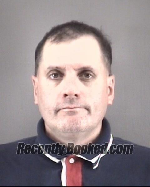 Recent Booking / Mugshot for CHRISTOPHER MICHAEL FARR in Forsyth County ...