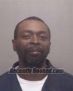 Recent Booking / Mugshot for TAURUS DEVON MITCHELL in Forsyth County ...