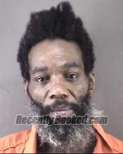 Recent Booking / Mugshot for DWIGHT LAMONT SAUNDERS in Forsyth County ...