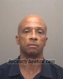 Recent Booking / Mugshot for MICHAEL ANTHONY FREEMAN in Forsyth County ...