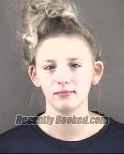 Recent Booking / Mugshot for SAVANNAH DEE BOOTH in Forsyth County ...