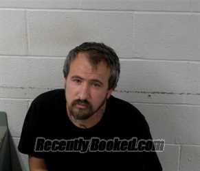 Recent Booking / Mugshot for DEVIN RAY GRAVES in Clinton County, Illinois