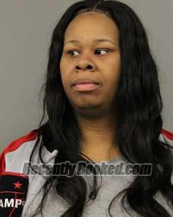Recent Booking / Mugshot for VERONICA T GALLAWAY in Cook County, Illinois