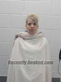 Recent Booking / Mugshot for DAYNA J GOTSCHALL in Douglas County, Illinois