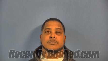 Recent Booking / Mugshot for ANTHONY REAVES in DuPage County, Illinois