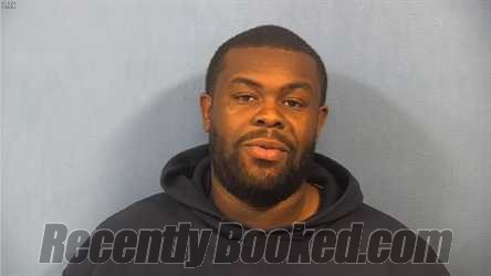 Recent Booking / Mugshot for DESHAUN MOORE-BINION in DuPage County ...