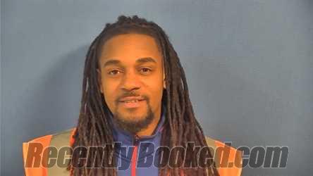Recent Booking / Mugshot for QUAMANE HARRIS in DuPage County, Illinois