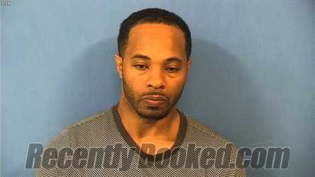 Recent Booking / Mugshot for QUARTNEY SIMS in DuPage County, Illinois