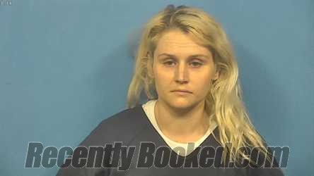 Recent Booking / Mugshot for SAMANTHA GILES in DuPage County, Illinois