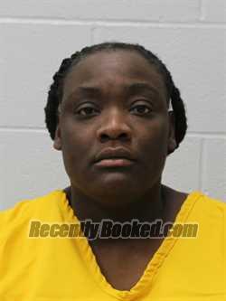 Recent Booking / Mugshot for LAKEATRA EDNA WHITE in Franklin County ...