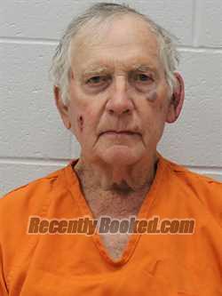 Recent Booking / Mugshot for MARK A REA in Franklin County, Illinois
