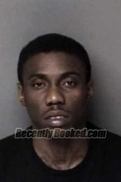 Recent Booking / Mugshot for Adrian Demond Woods in Gaston County, North Carolina
