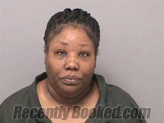 Recent Booking / Mugshot for LACHAKA S DAVIS in Jefferson County, Illinois