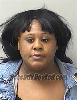 Recent Booking / Mugshot for DOMINIQUE CROSS in Kane County, Illinois