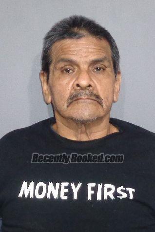 Recent Booking / Mugshot for Robert Joseph Enriquez in Kendall County ...