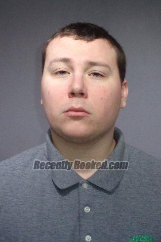 Recent Booking / Mugshot for BRANDON MICHAEL TRABAND in Kendall County ...