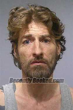 Recent Booking / Mugshot for MATTHEW CURTIS VOLKMAN in Kendall County ...