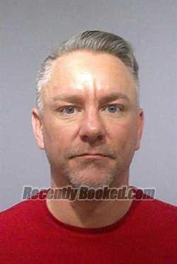 Recent Booking / Mugshot for JEREMY WAYNE LARSON in Kendall County ...