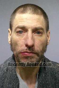 Recent Booking / Mugshot for MATTHEW CURTIS VOLKMAN in Kendall County ...